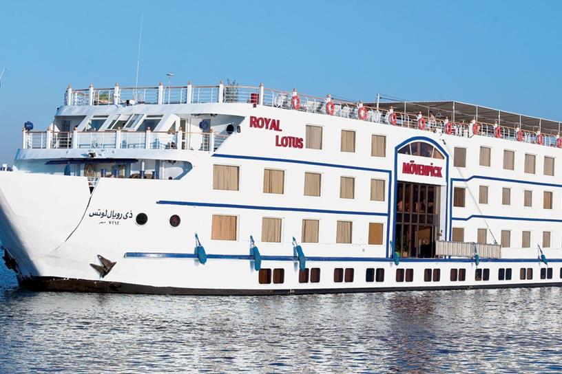 Royal Lotus | Cruising Journal